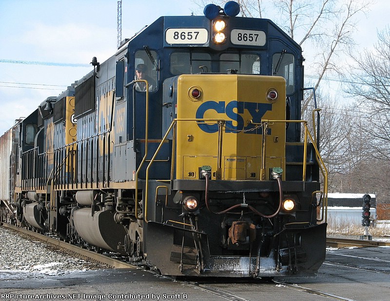 CSX 8657 Q634 pulling out of the transfer track
